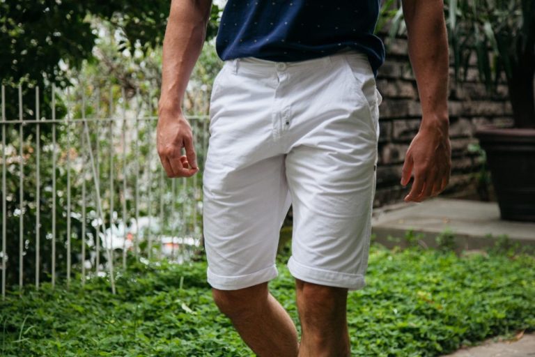 Quelle est la différence entre un short et un bermuda ? - Seven Mode ...